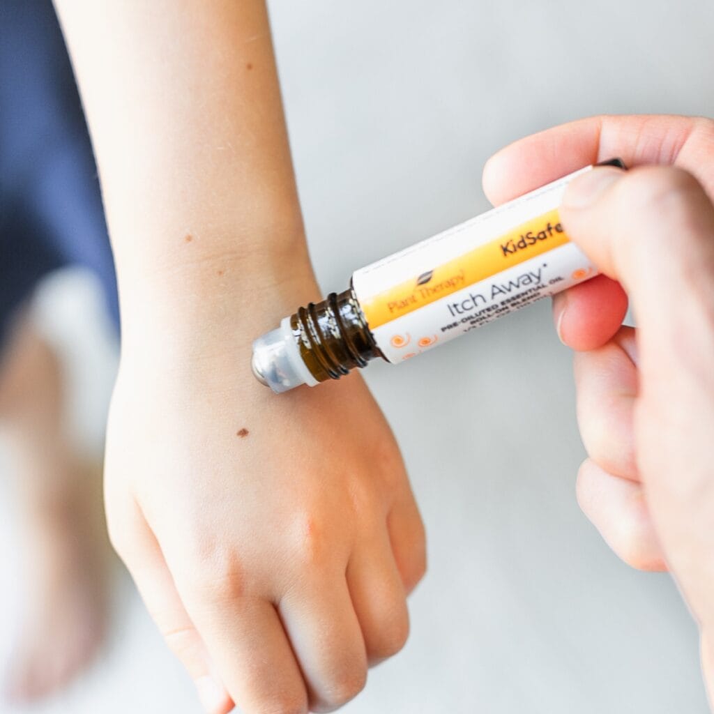 The BEST All Natural Bug Bite Itch Relief - Clean Beauty Critic